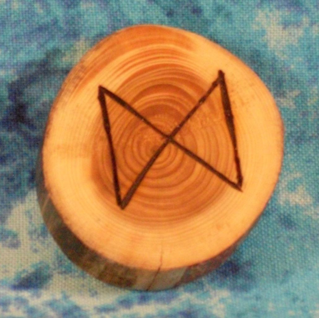 Doing it Differently: Rune Draws October 2015