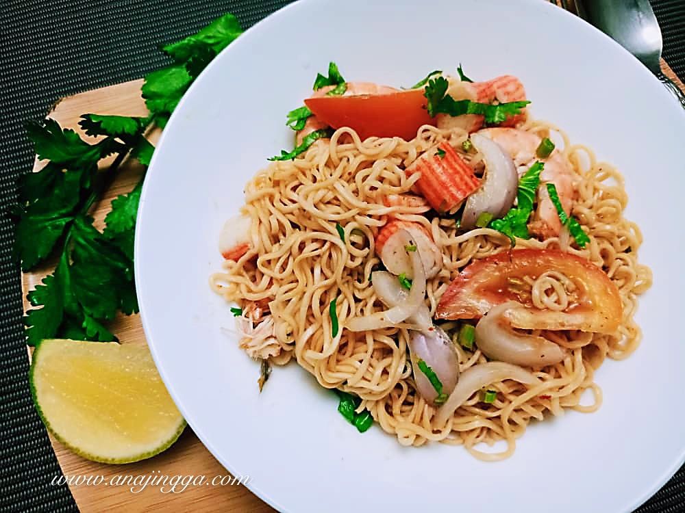 Resepi kerabu meggi Thai menambat selera