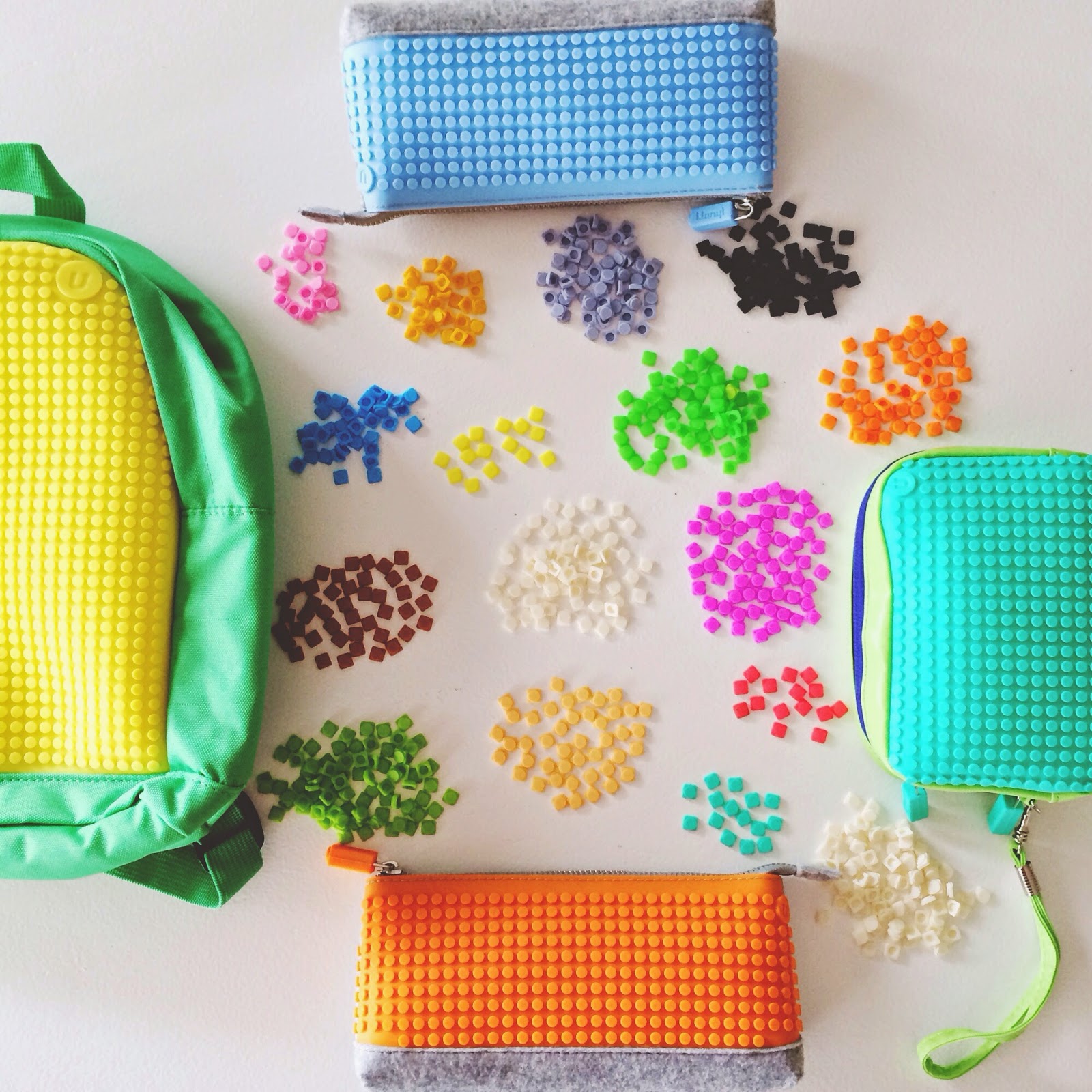 honey and fizz: Upixel Junior Backpack Giveaway!