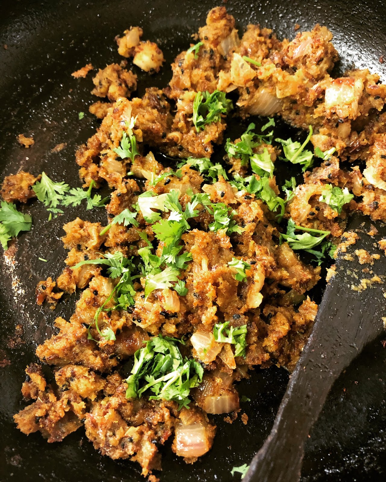 Bethica's Kitchen Flavours: Chingri Maach Bata (Prawn Chutney - Bong style)