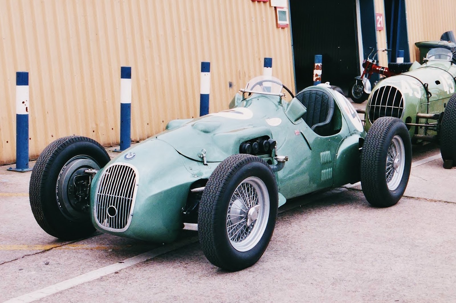 Ferraris and Other Things: Hersham and Walton Motors (HWM)