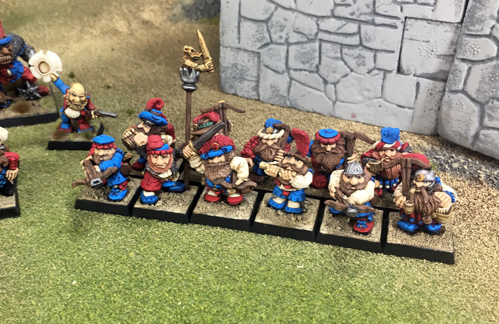 Blue's Marauding Miniatures: Dwarf Army Progress Shots...Almost There!!