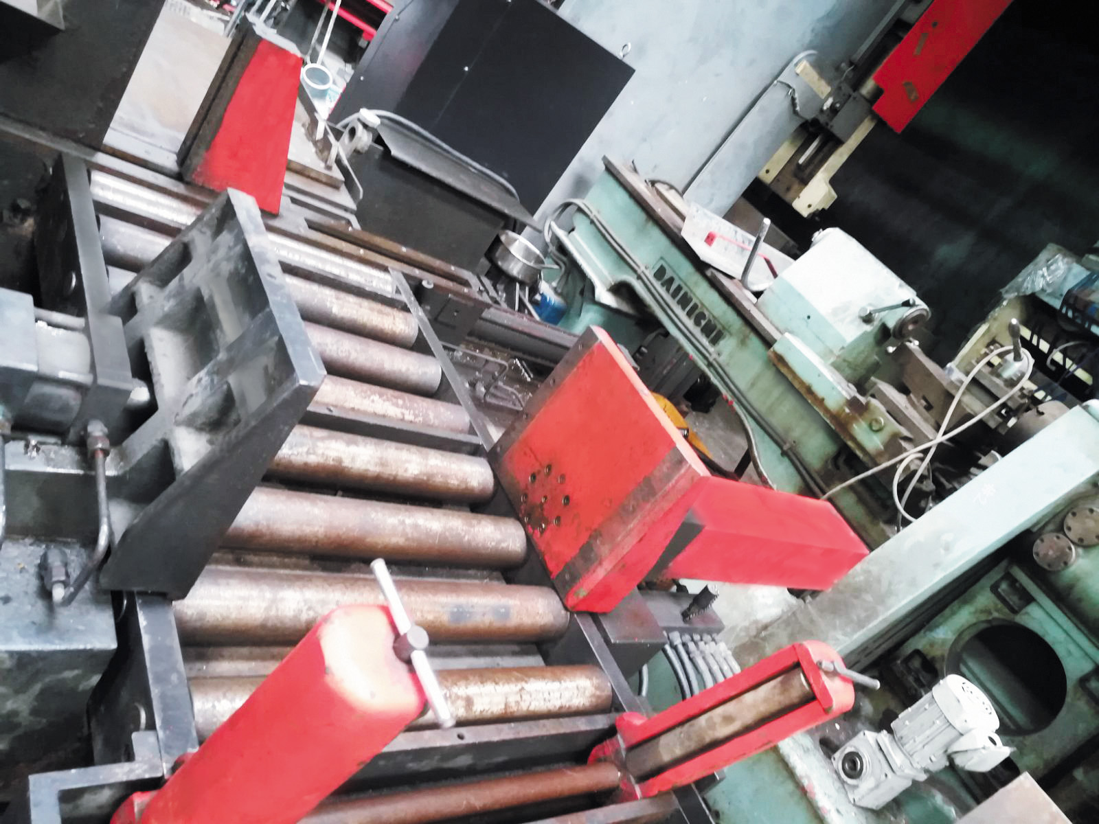 Products: Amada Horizontal Automatic Metal Cutting Band Saw Hacksaw HA-500