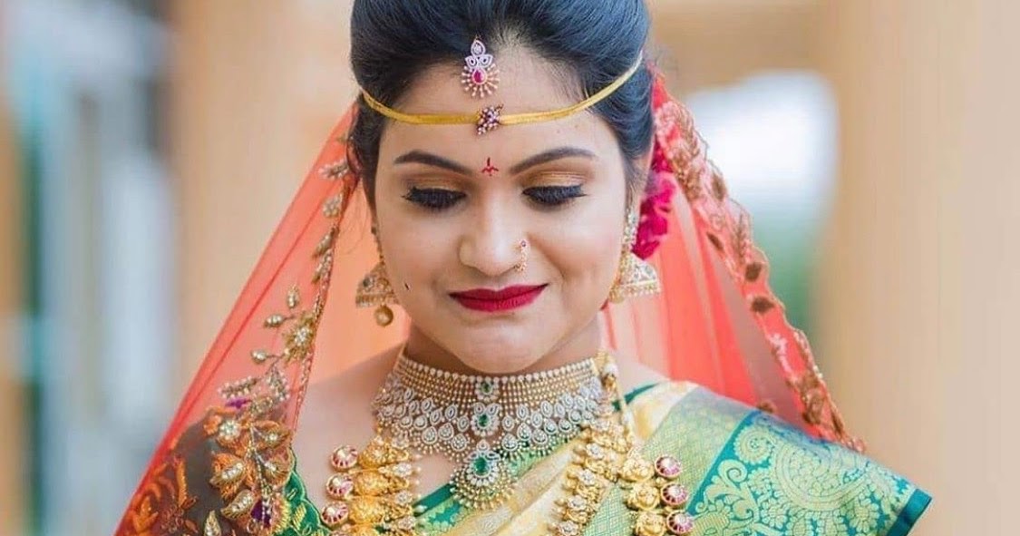 Bride in Bottu Mala Mango Set - Jewellery Designs