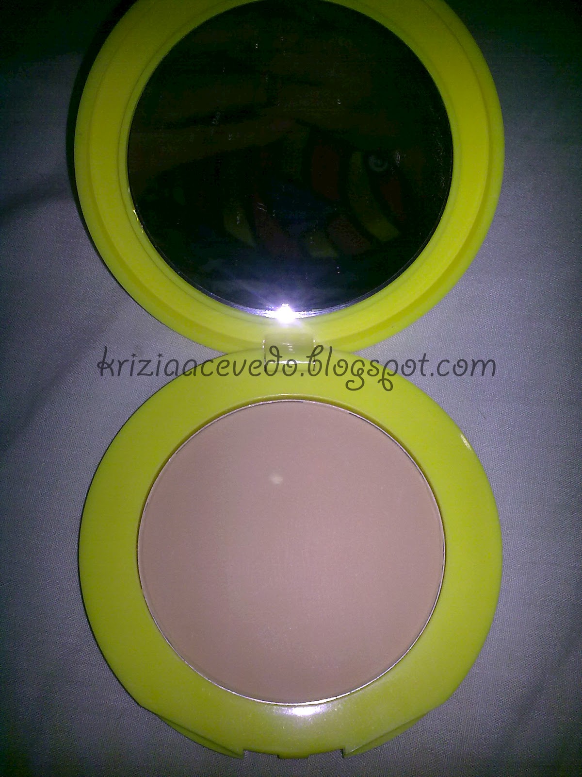 Thumbelisha's Corner: Review: Garnier Face Powder