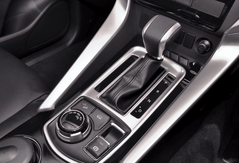 Tips Menggunakan Mobil Matic - Teknik Otomotif