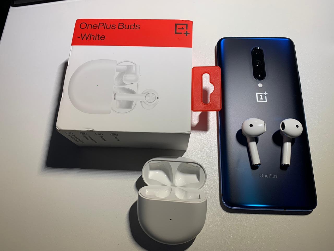 OnePlus EarBuds with OnePlus 7 Pro - Content Tech