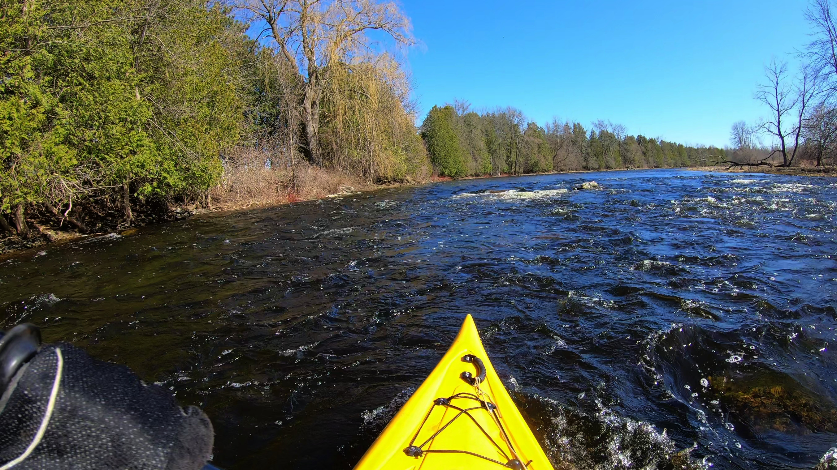 Slow Outdoors Ottawa: Spring Kayaking up rapids upstream of Jock River Park