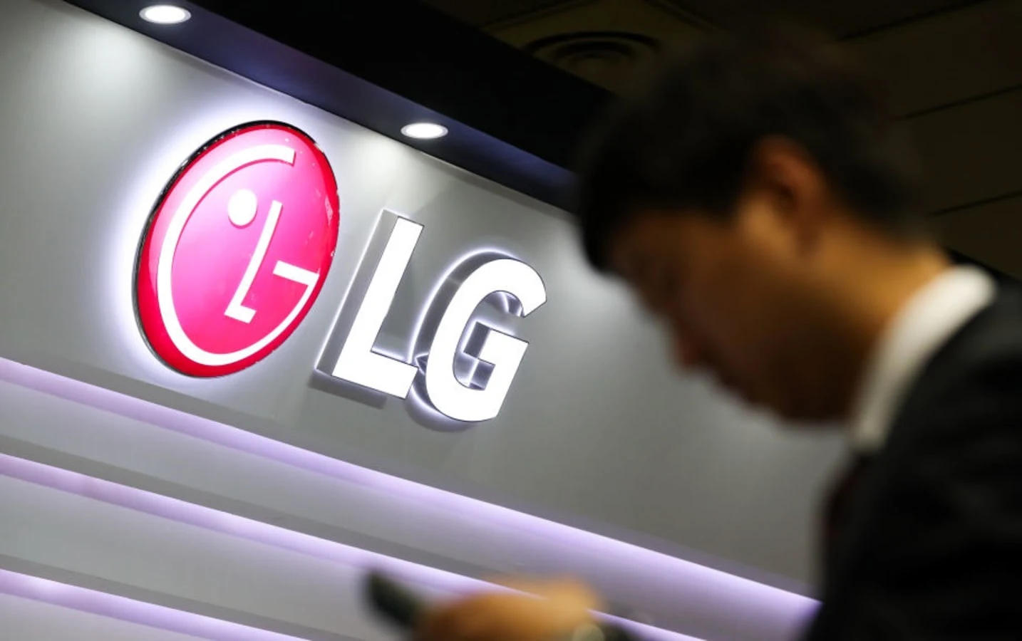 LG May Say Goodbye To The Smartphone World Soon