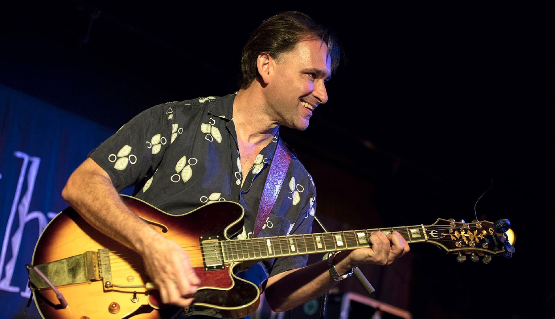 Ermuko-Rock: Johnny Burgin