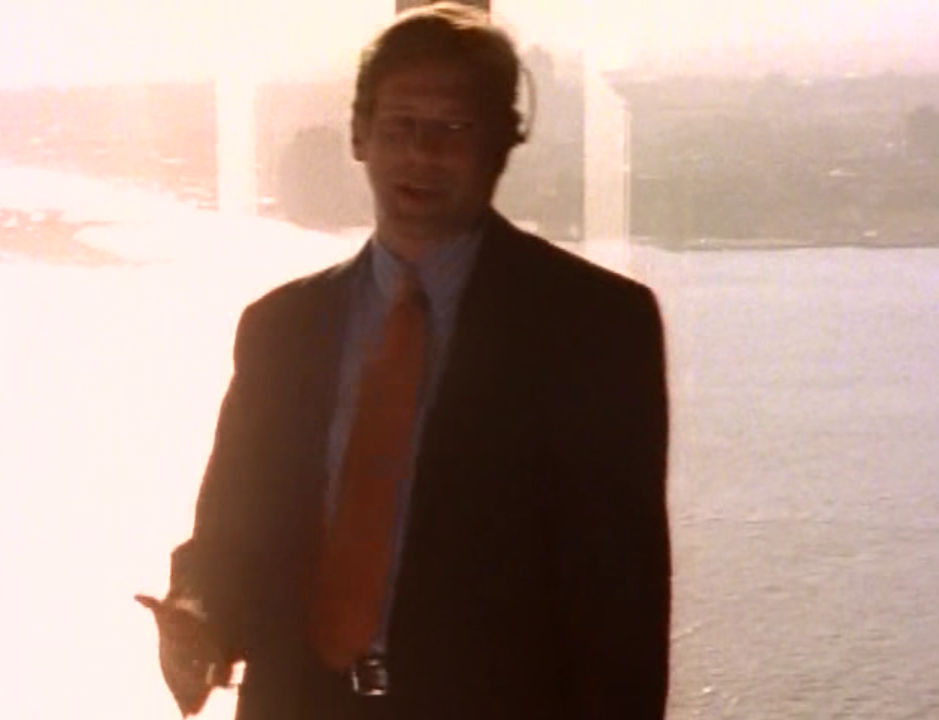 SATC LATINO: Tim (Scott Bryce)