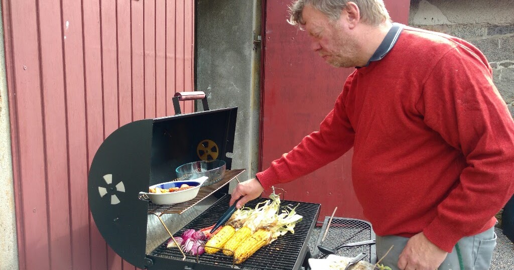 Lunchburgare: Säsongens sista grillning ute?