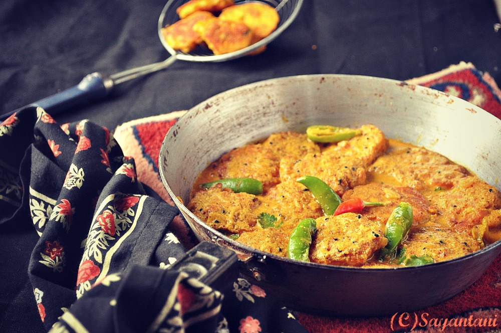 Macher Dimer Boda’r Jhal (Fish roe fritters in a spicy mustard sauce ...