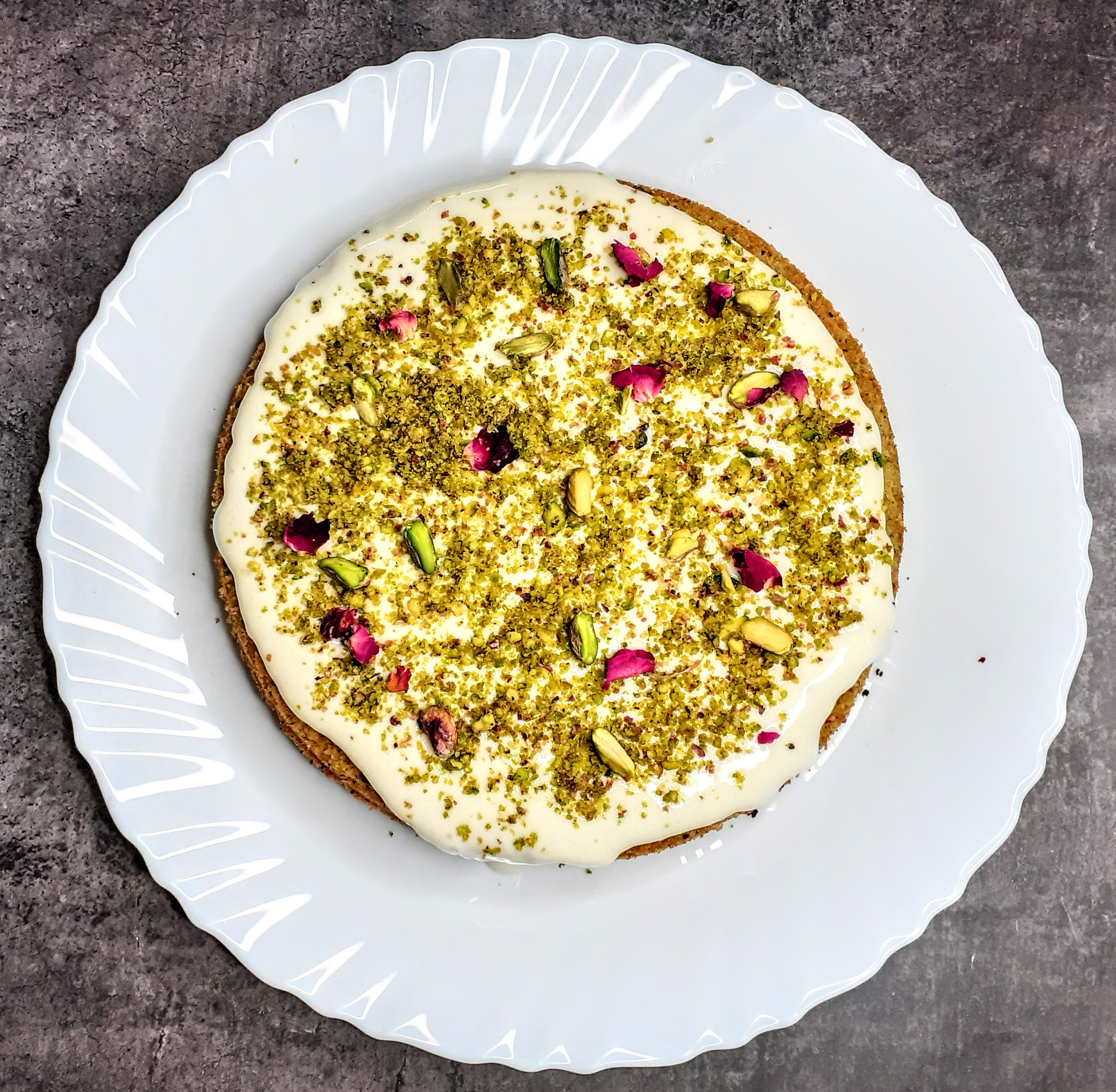 Rajjo's Kitchenn: PISTACHIO CAKE / PISTA CAKE WITH WHITE CHOCOLATE GLAZE