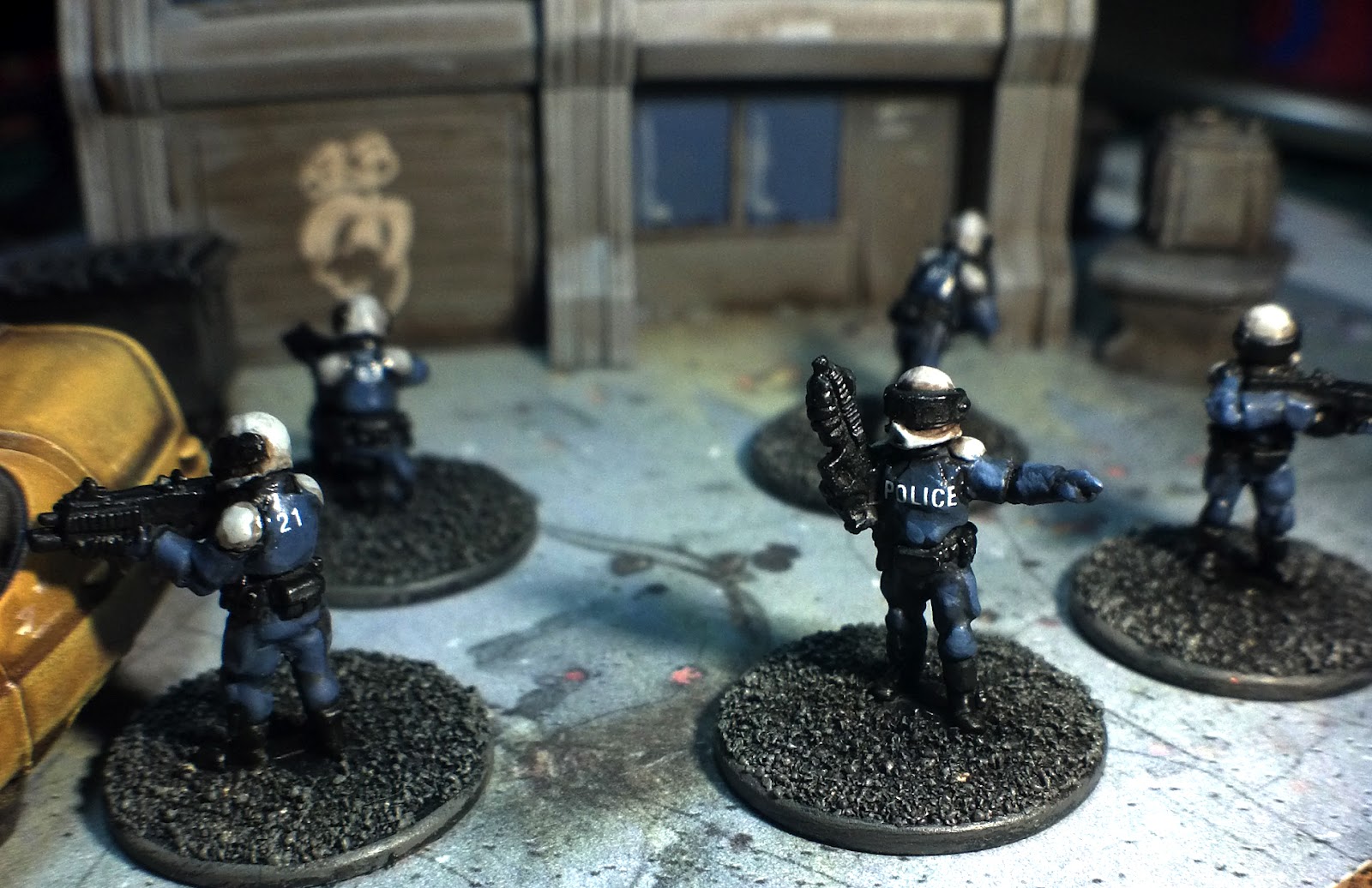 More 15mm Shadowrun - Lone Star SWAT, Mafia Muscle, Female Investigator...