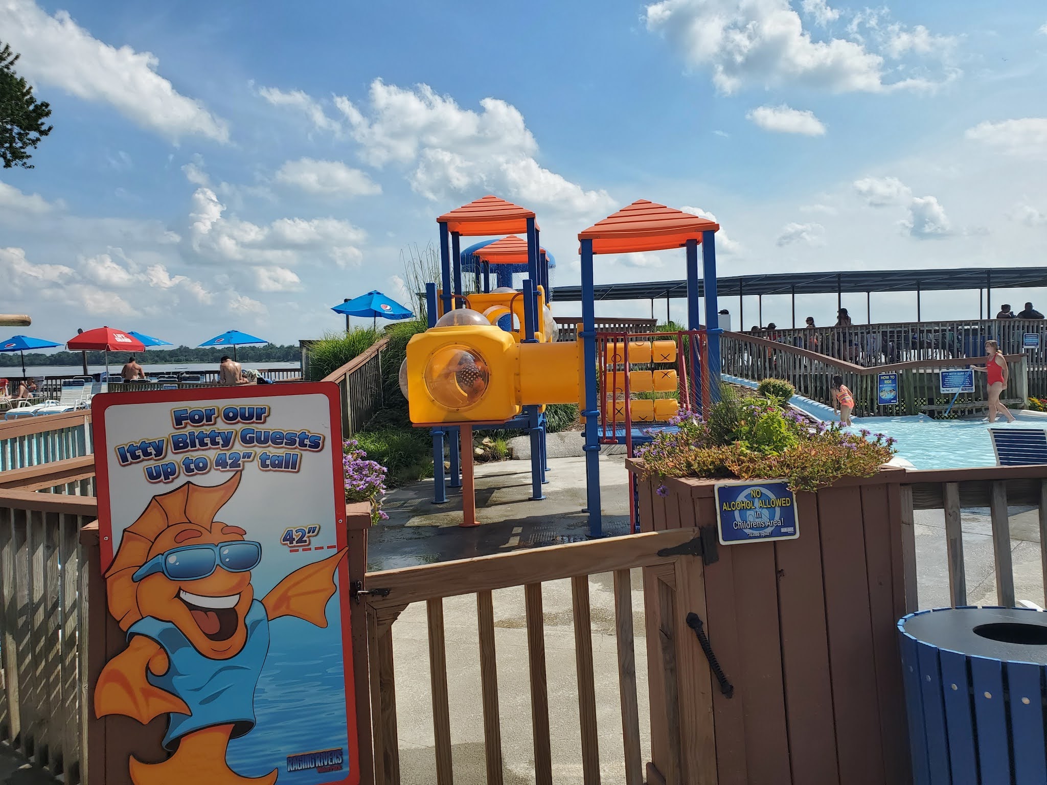 Play St. Louis: Raging Rivers Waterpark, Grafton