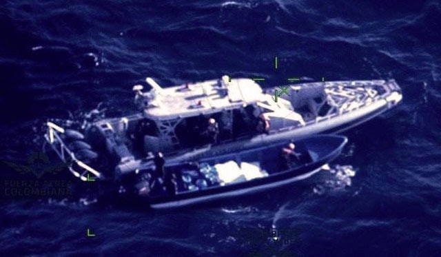 Armada de Colombia interceptó lancha Go Fast cargada con cocaína ...