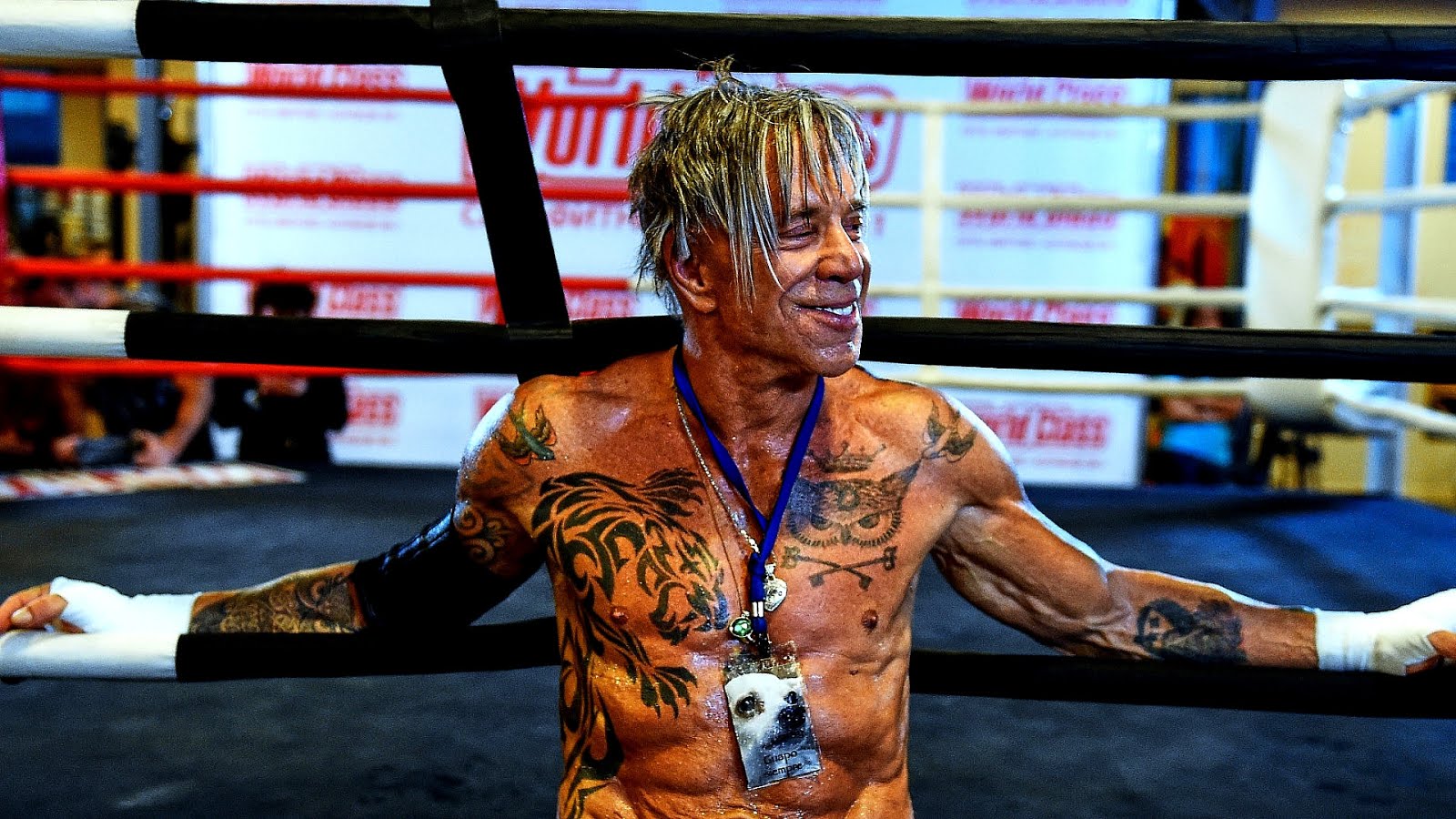 Mickey Rourke Boxing - Box Choices