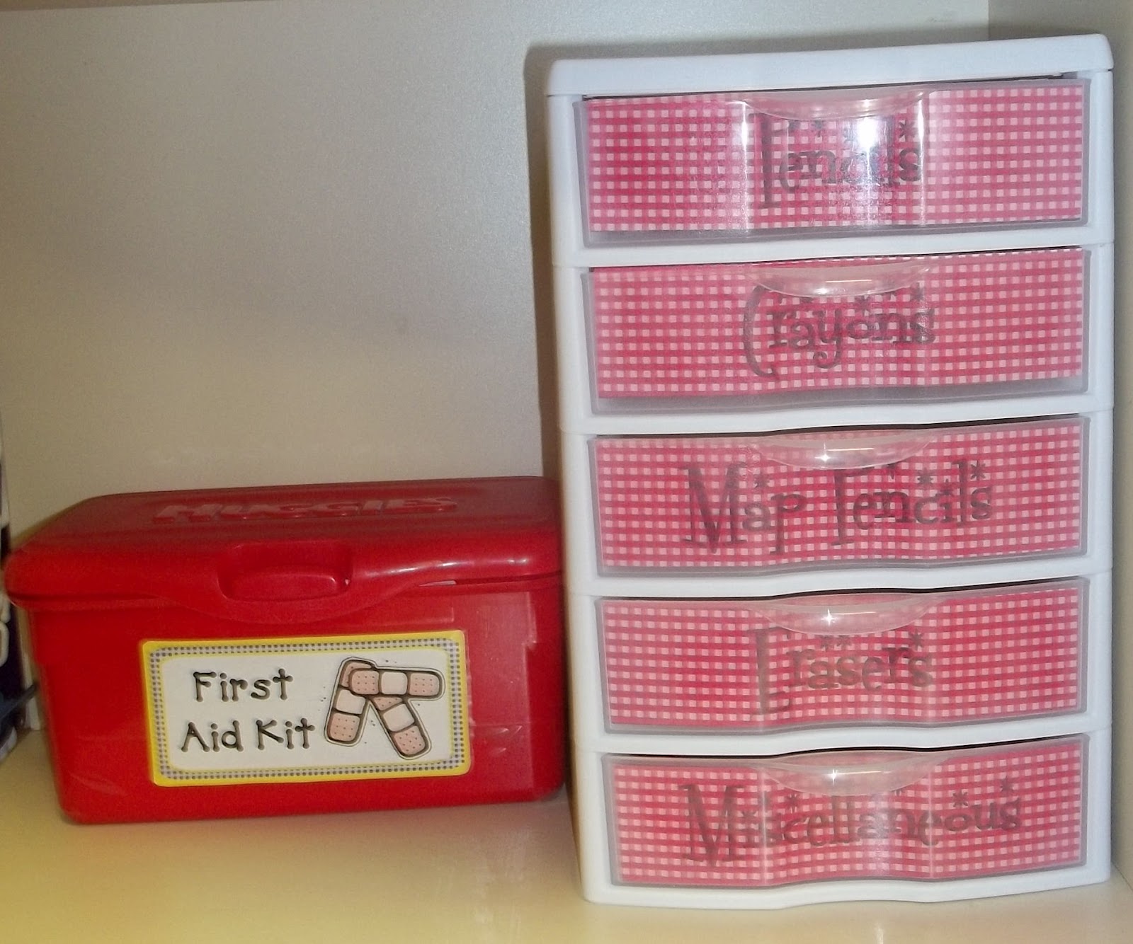 Mrs. Rhodes' Scholars: 50's Diner Classroom....Rockin' Out in 2nd Grade!