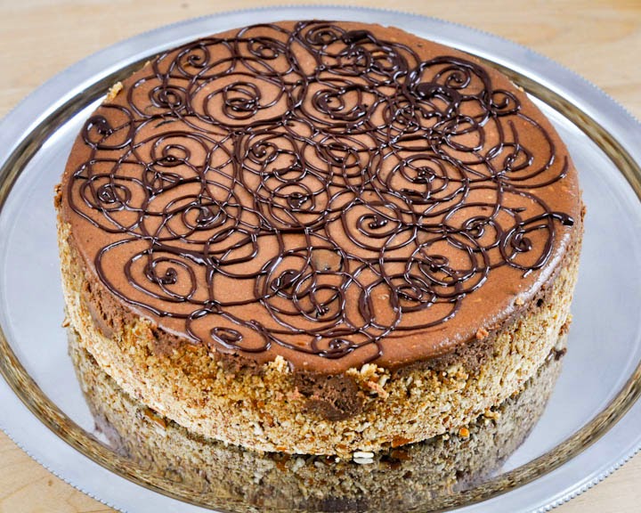 Beki Cook's Cake Blog: Guinness Chocolate Chunk Cheesecake with Pretzel ...