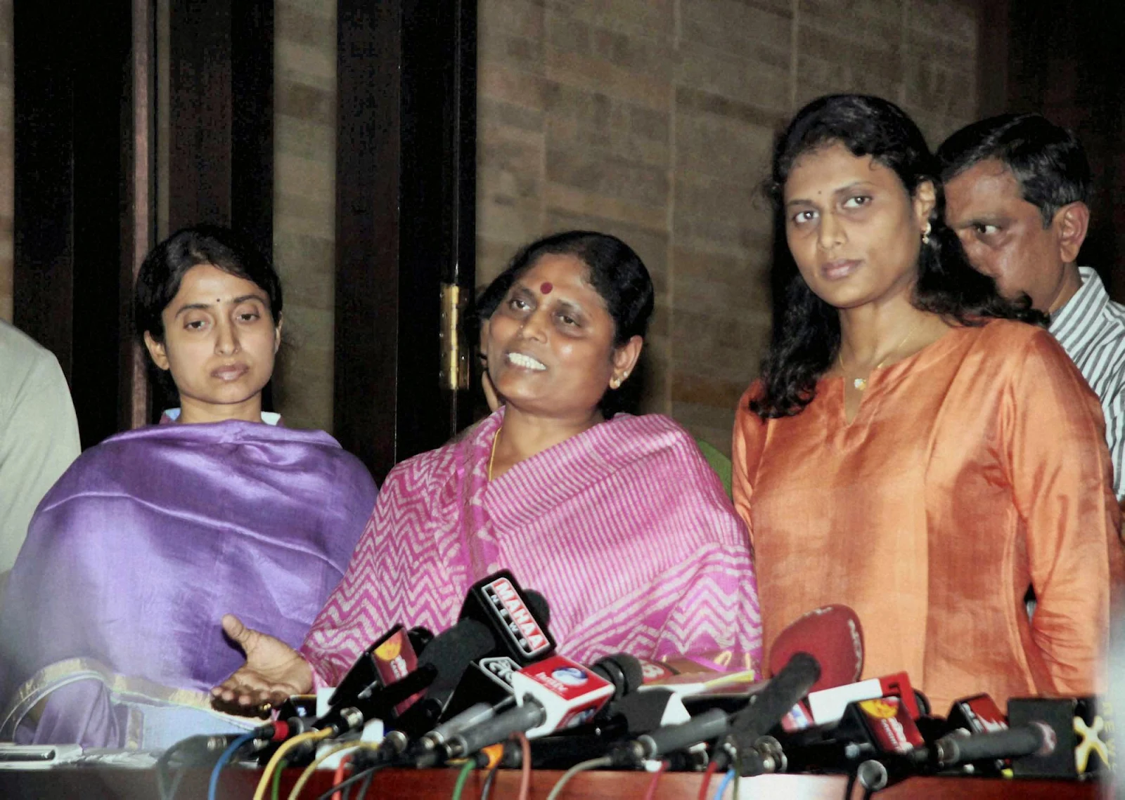 THE SAGA OF Y S R | YS JAGAN | : SHARMILA PICS GALLERY