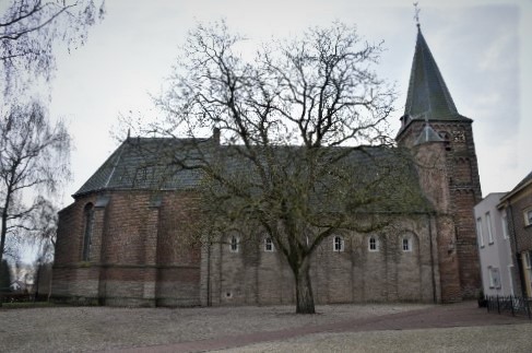 Romaanse kunst & architectuur: Hervormde Kerk te Kerkwijk (Gelderland)