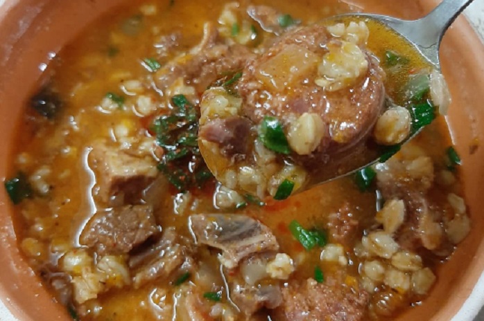 Receta de Locro Criollo Argentino.