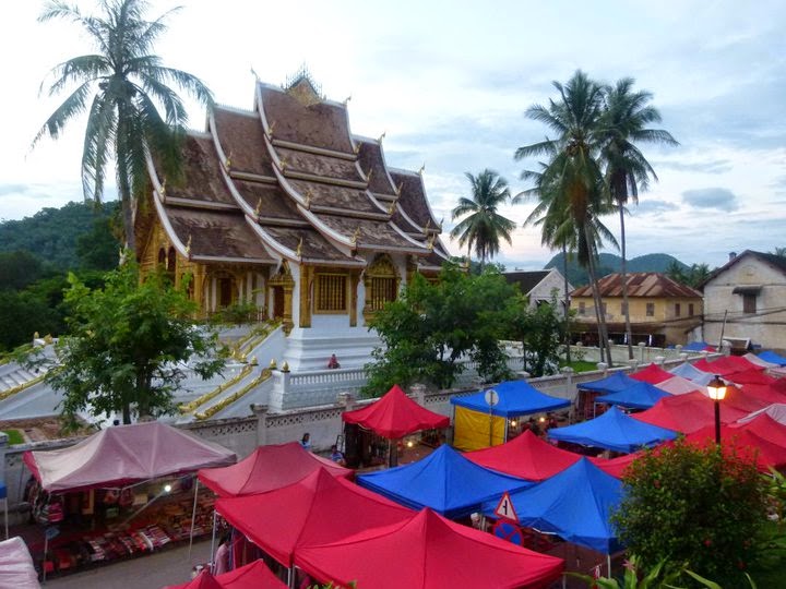 Travel - Posh Backpacking around South East Asia - Roses and Rolltops