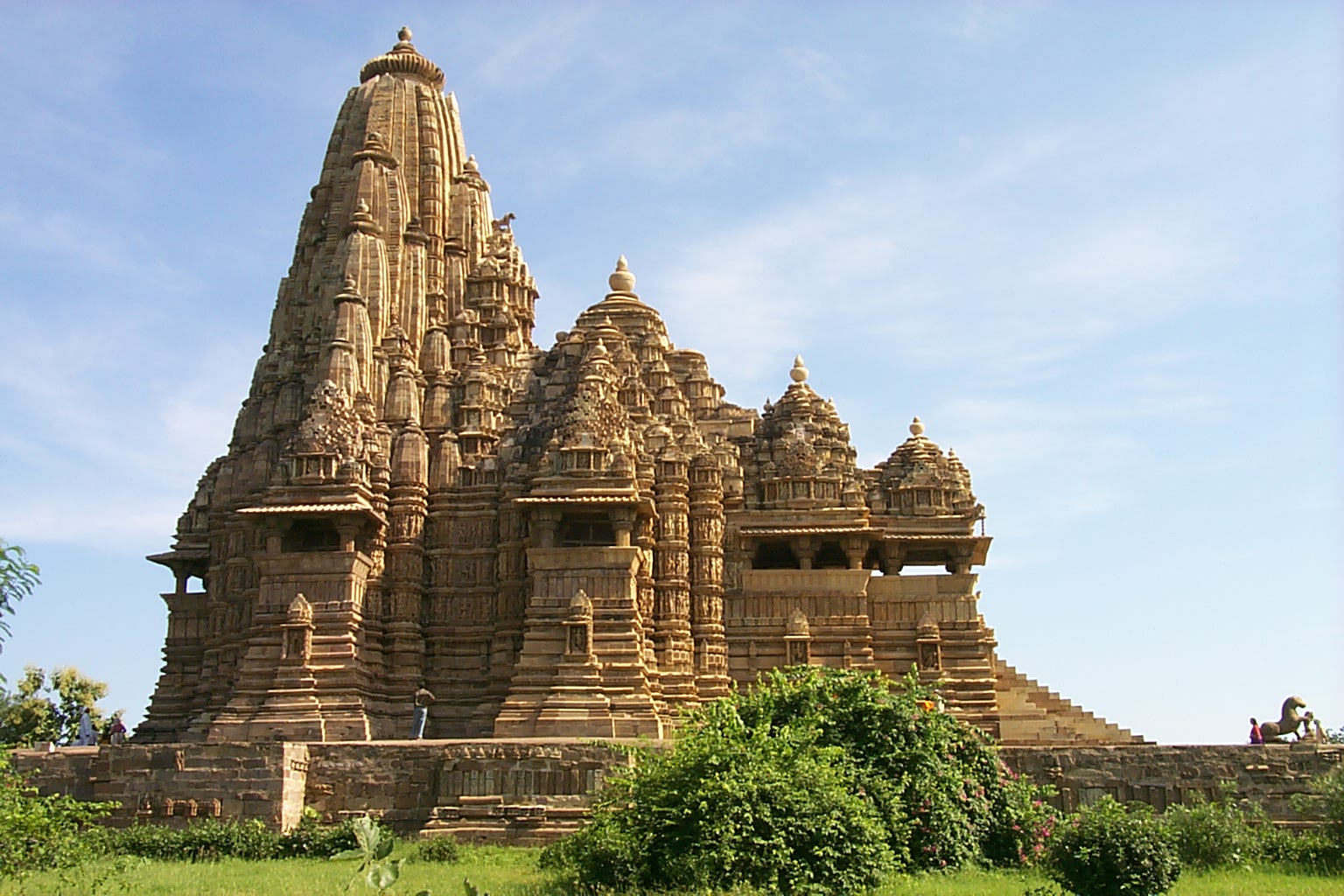 Madhya Pradesh Tourism: Kandariya Mahadev Temple, Khajuraho in Madhya ...