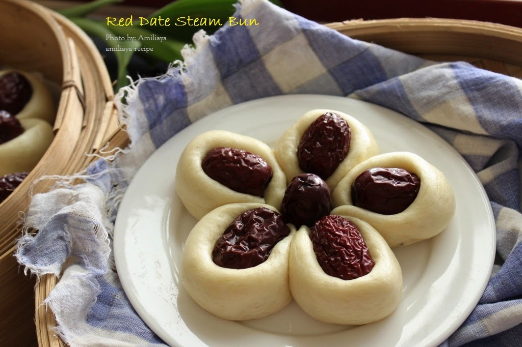 Amiliaya Recipe: Red Date Steam Bun 红枣馒头