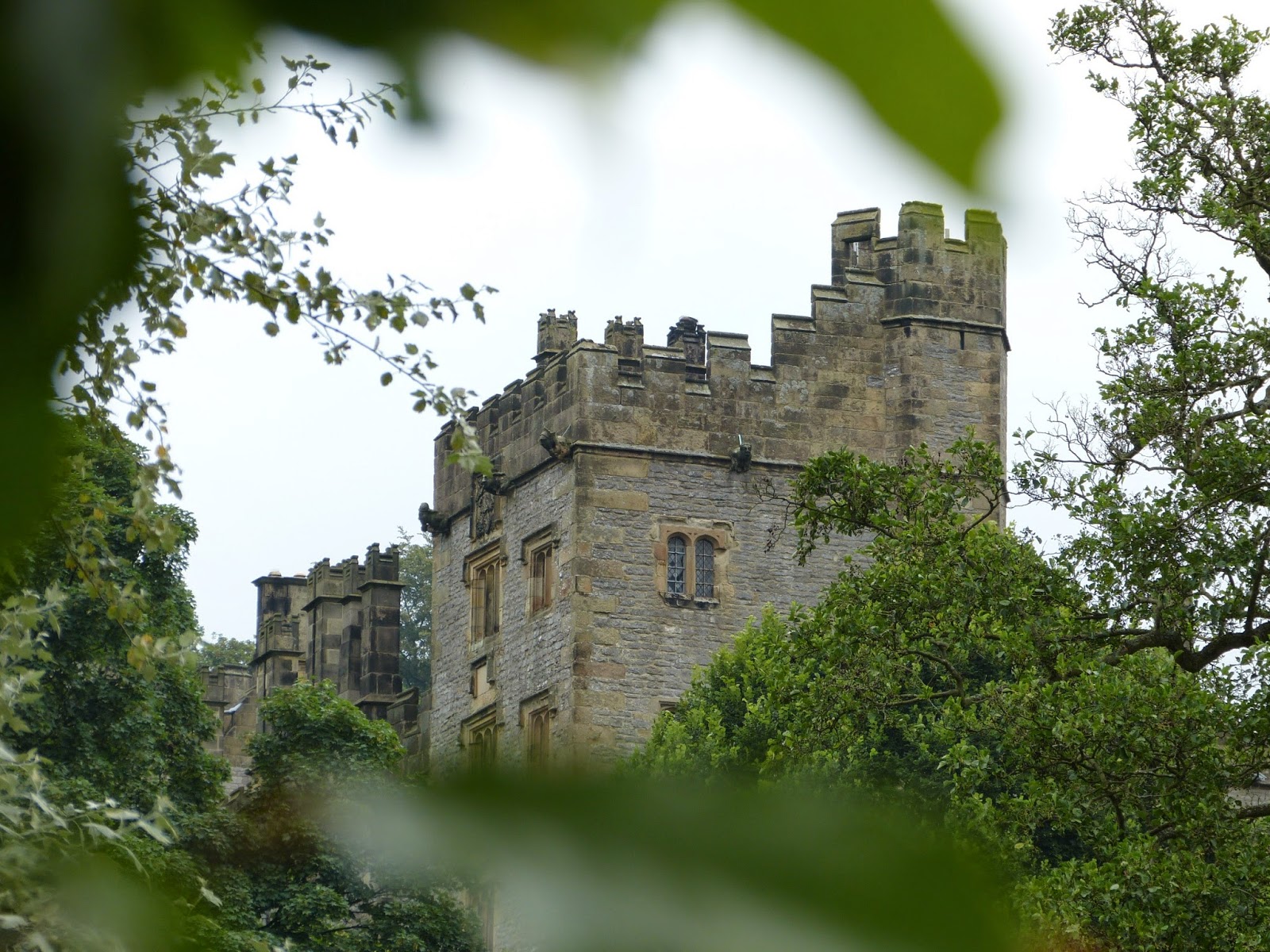Regency History: Haddon Hall - a Regency History guide