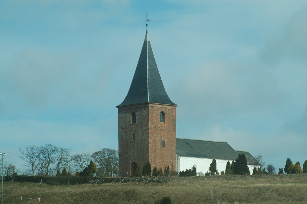 Church and Manor in Denmark: Haldum church / Haldum kirke, Sabro herred ...