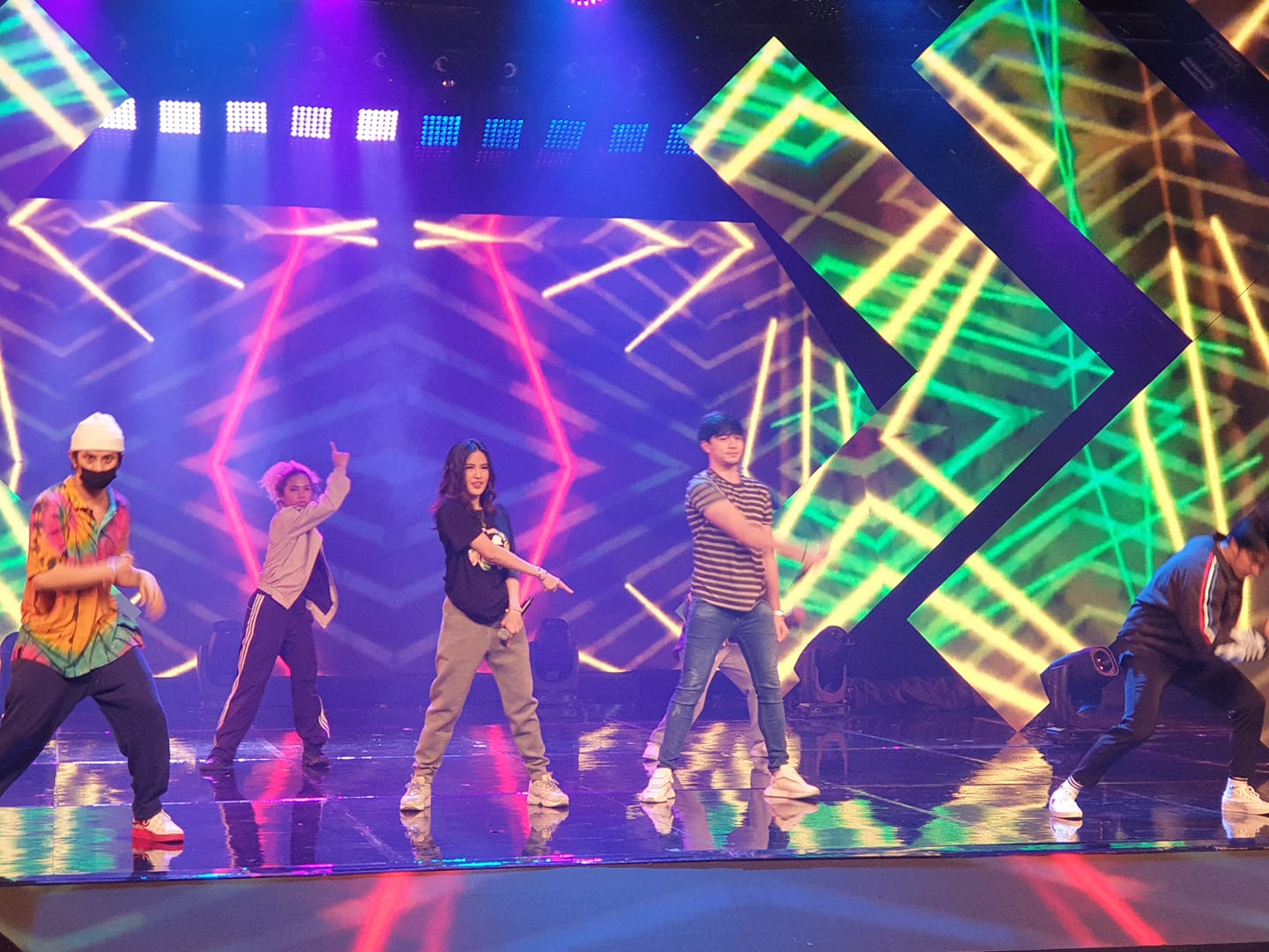 ALDEN RICHARDS LEADS TOPNOTCH PERFORMERS IN THE SPECIAL VALENTINE ...