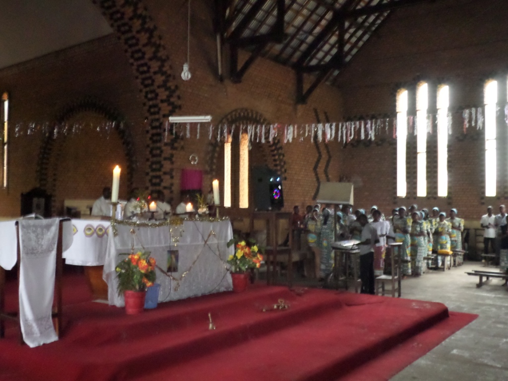 DIOCESE D'INONGO: Messe chrismale à Inongo