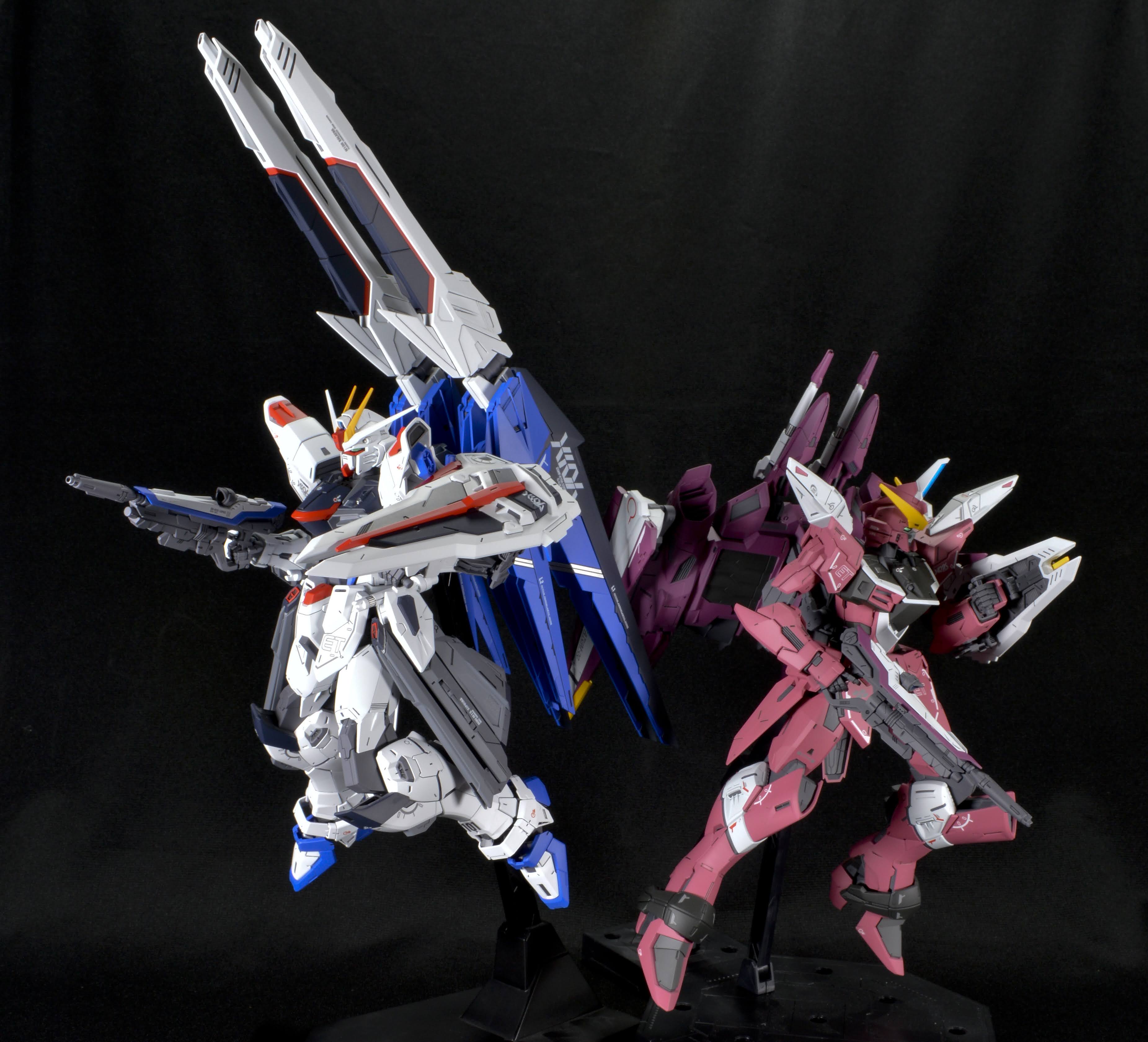 MG Freedom Gundam 2.0 and MG Justice Gundam
