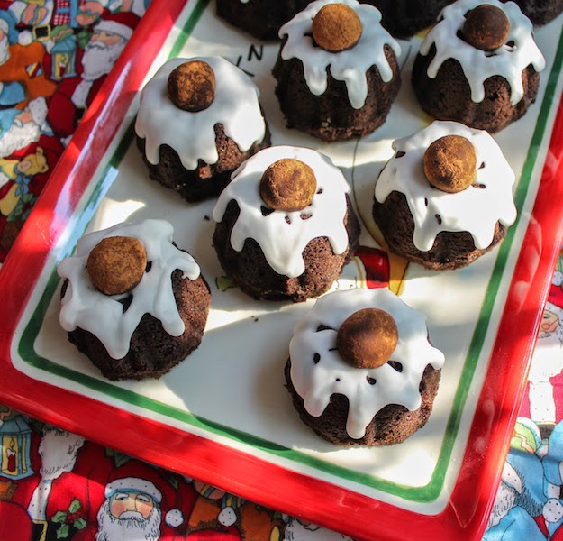 Food Lust People Love: Dark Chocolate Mint Truffle Mini Bundts #BundtBakers
