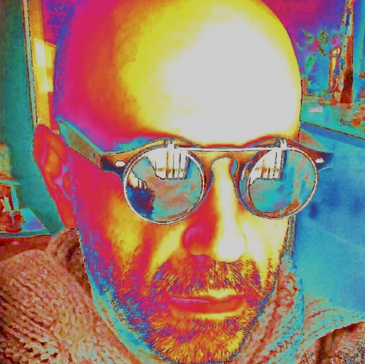 Repórter de Ocasião: MÁRIO LOURO... designer dos "bonecos" do "Zé do ...