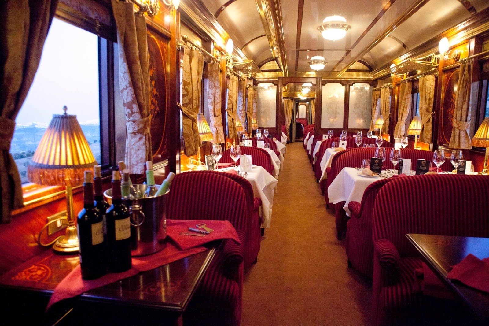 Vagoni-ristorante, Orient Express e treni di lusso
