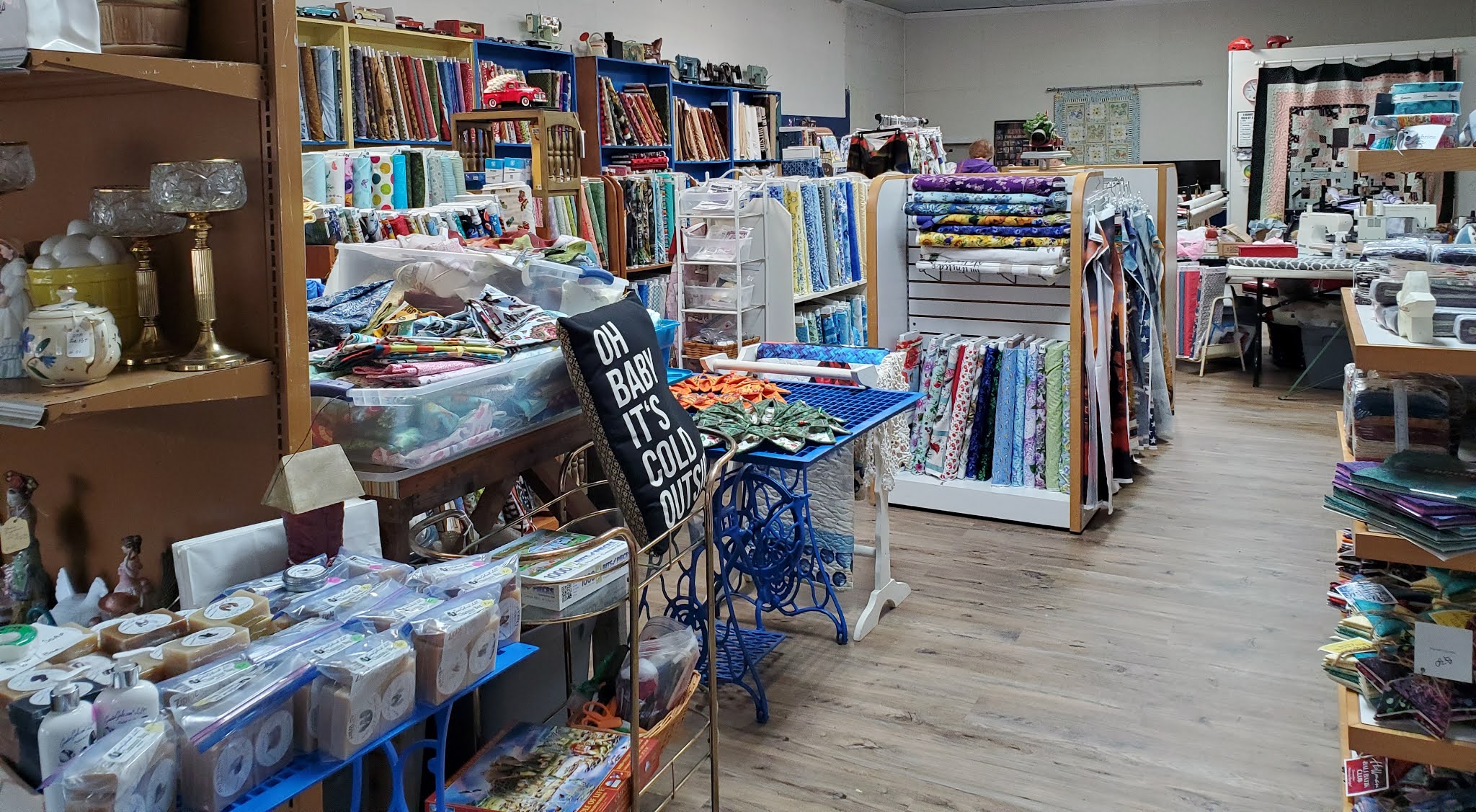 My Quilty World: Piece of Heaven Quilt Shop - Mountainburg, AR