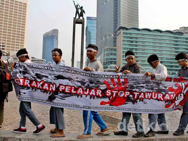 TAWURAN SEJABODETABEK: Gerakan Pelajar STOP Tawuran