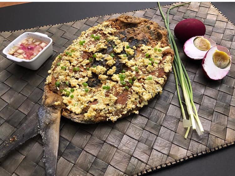 Purple Plum Fairy: Bang Bang Special Crispy Bangus Food Review