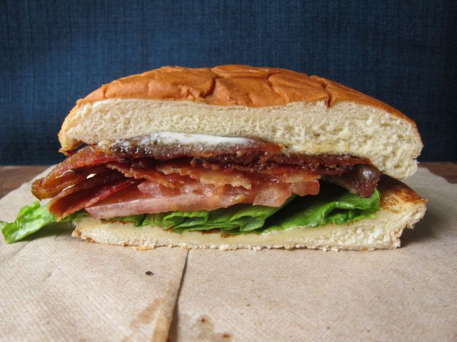Review: Arby's - Brown Sugar Bacon BLT