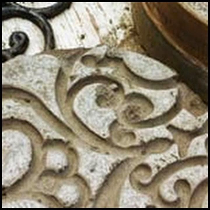 Dollar Store Crafter: Concrete Stepping Stones