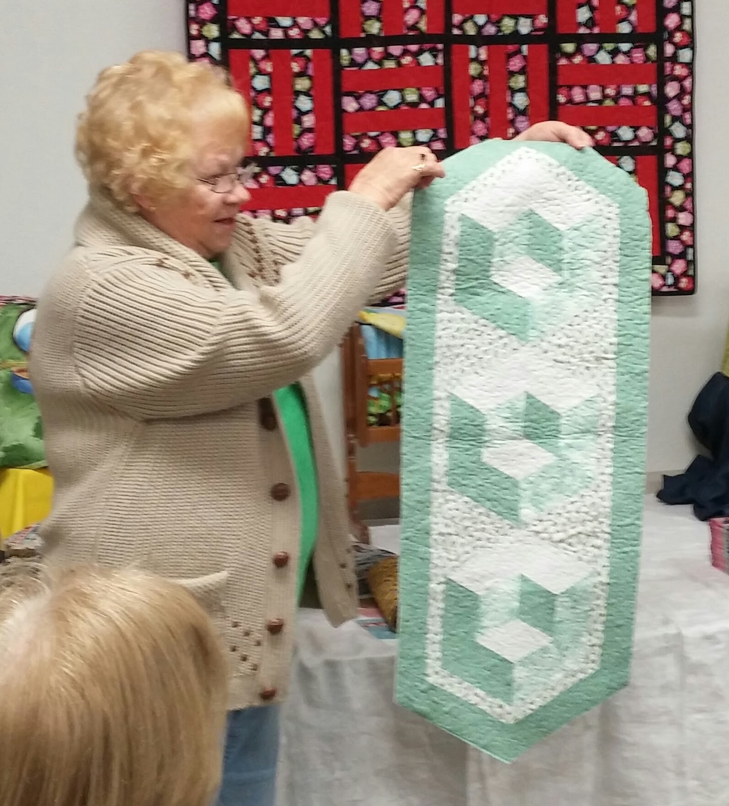 PJ's Crafty Creations: 3D Hexagon Table Runner Supply List