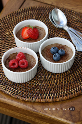 Nourish me lovingly: Carob-coconut pudding (AIP)