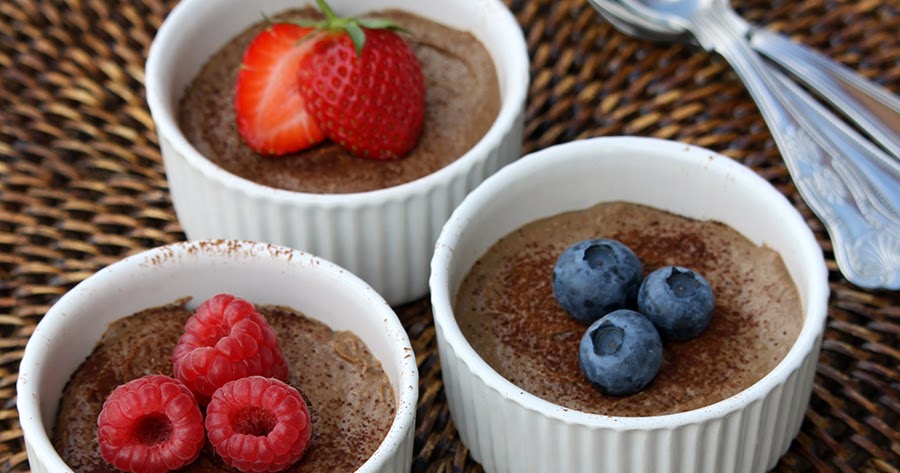 Nourish me lovingly: Carob-coconut pudding (AIP)