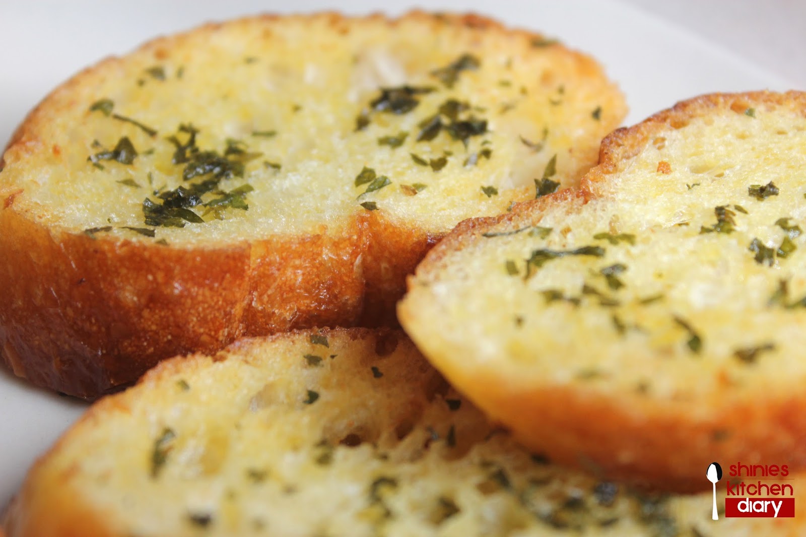 Garlic Bread Shinies Kitchen Diary garlic-bread-shinies-kitchen-diary