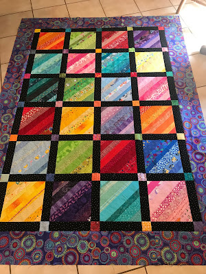 My Sewing Room: Rainbow String Quilt