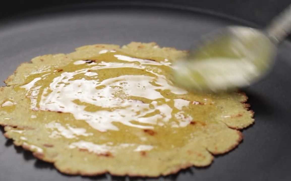 How to make Makki Di Roti at Home | Homemade Makki Di Roti Recipe ...