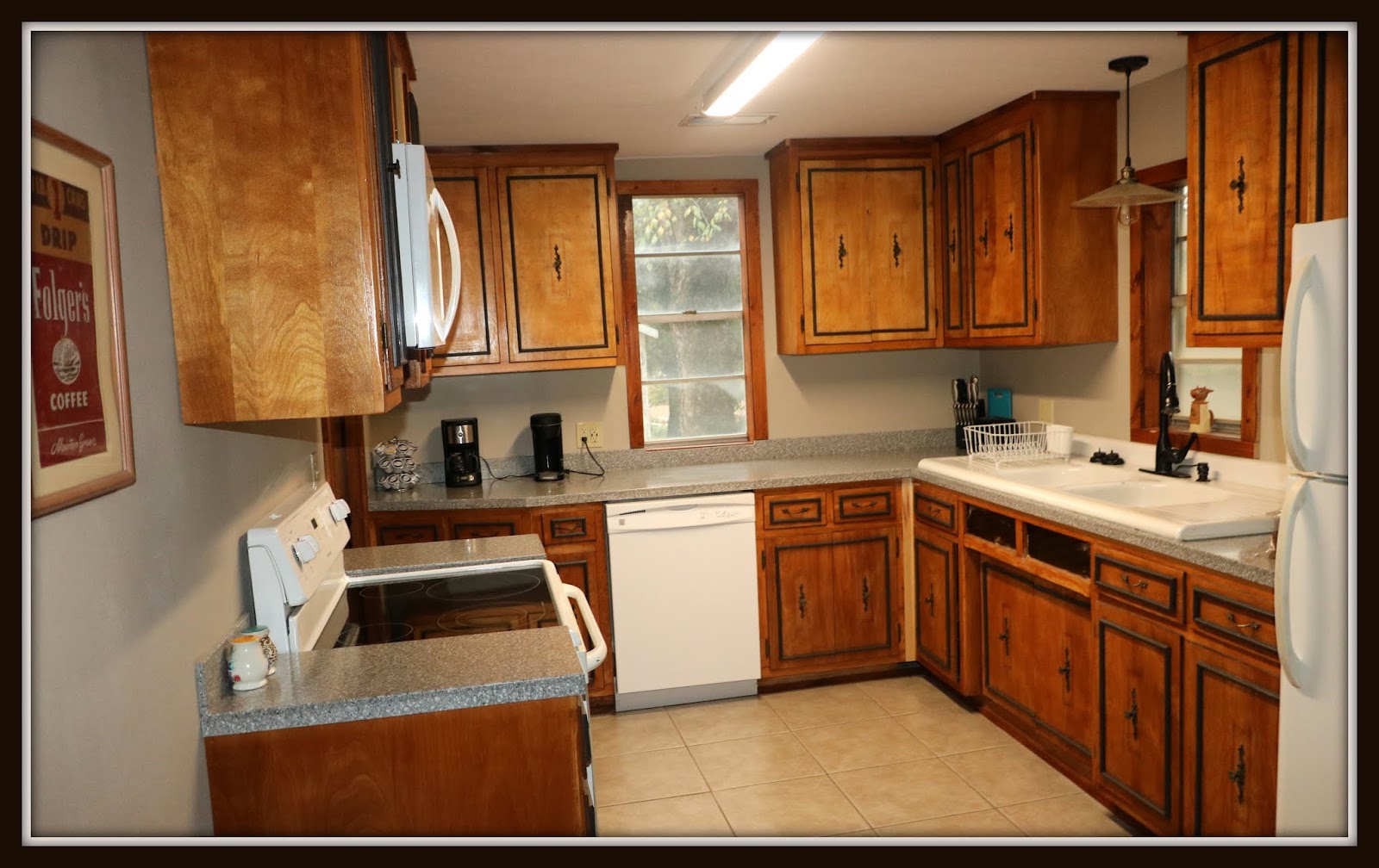 OLD IRON NEVER DIES~~~~~~~~~~~~~~~~~~: The Old Snowball House is AMAZING!